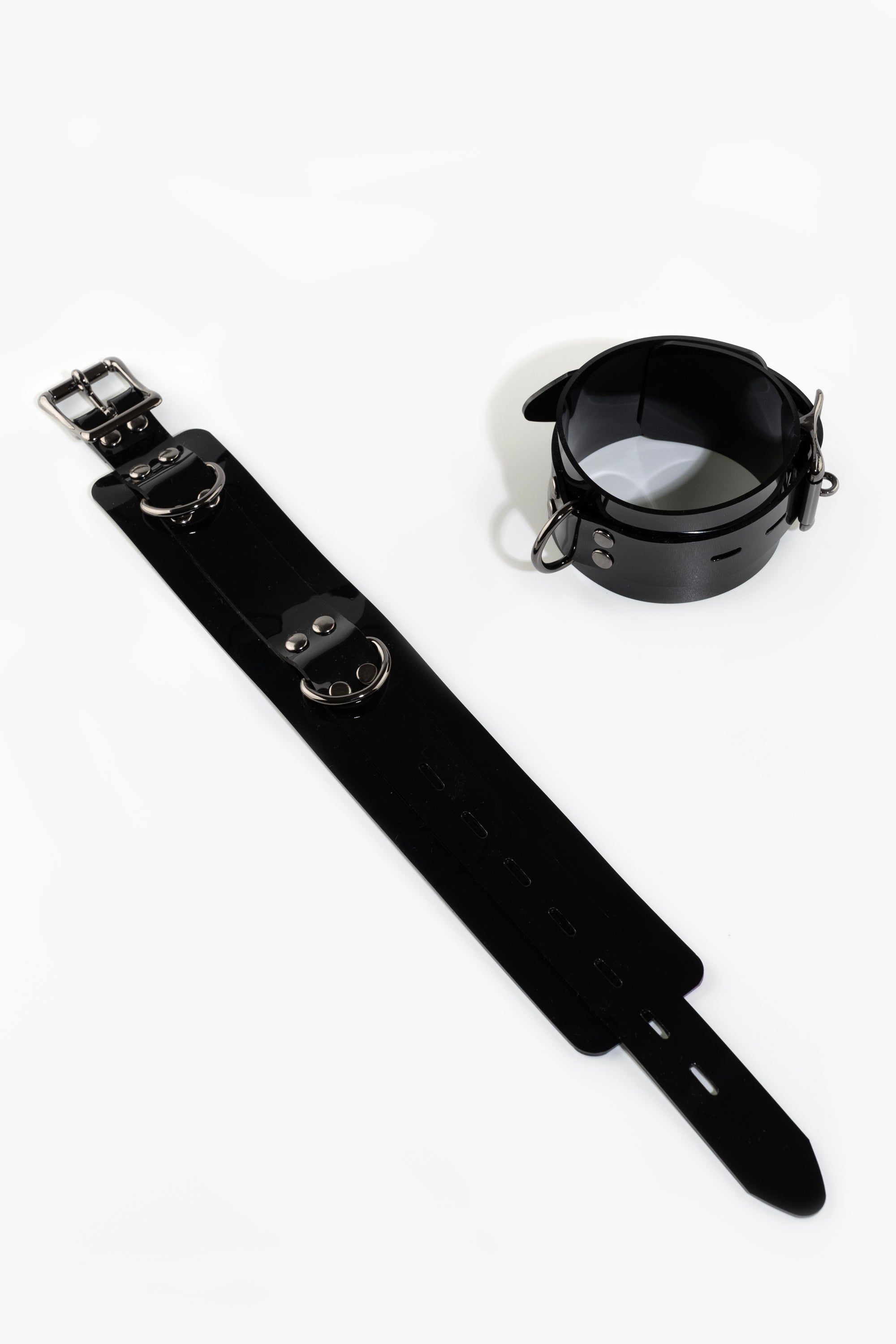 Lockable ankle cuffs, black/black